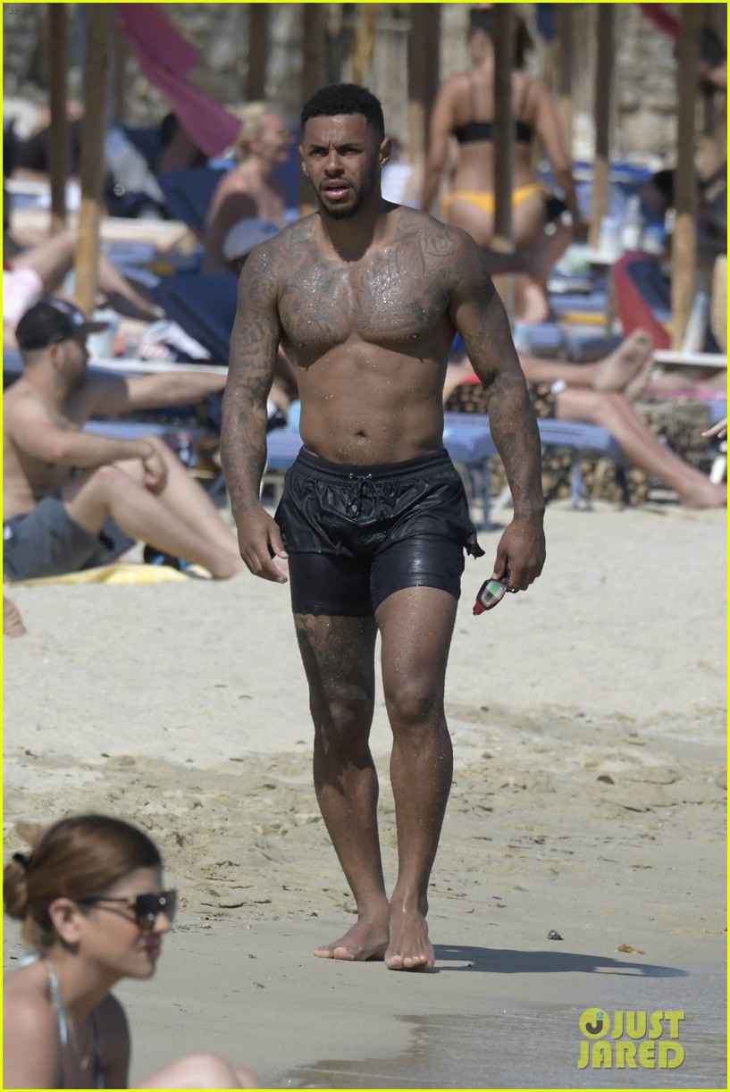 Little Mix Star Leigh-Anne Pinnock Hits the Beach With Boyfriend Andre Gray in Mykonos: Photo ...