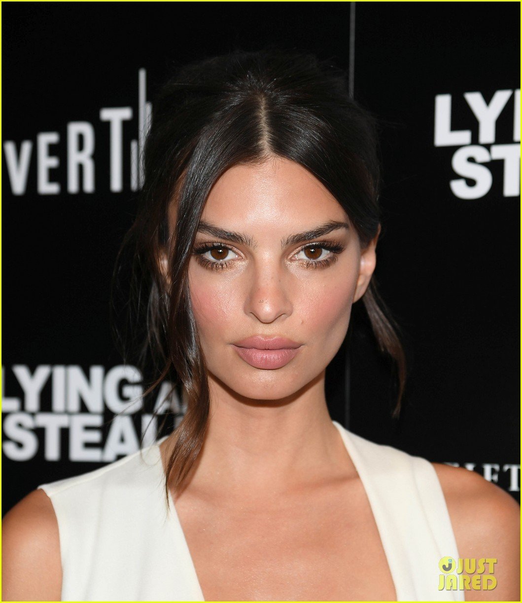 Emily Ratajkowski Wows in White Dress at 'Lying & Stealing' Screening ...