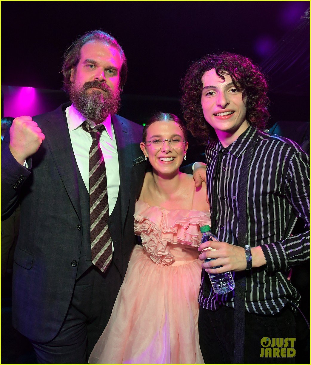 Winona Ryder & David Harbour Hug It Out at 'Stranger Things' Season 3 ...