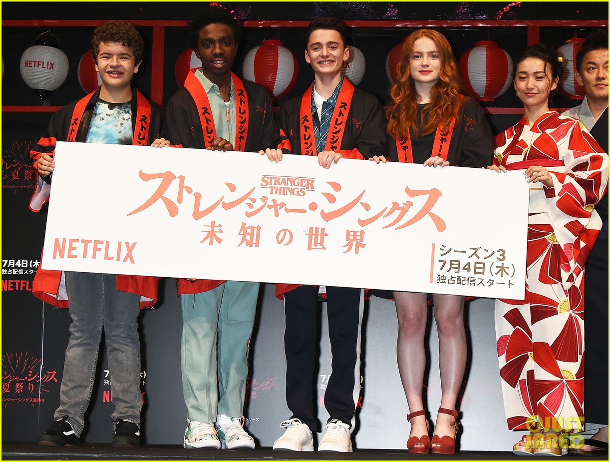 Noah Schnapp & 'Stranger Things' Co-Stars Jet to Tokyo For Premiere ...