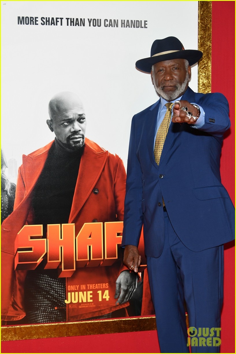 Samuel L. Jackson Brings 3 Generations of 'Shaft' to NYC Premiere ...