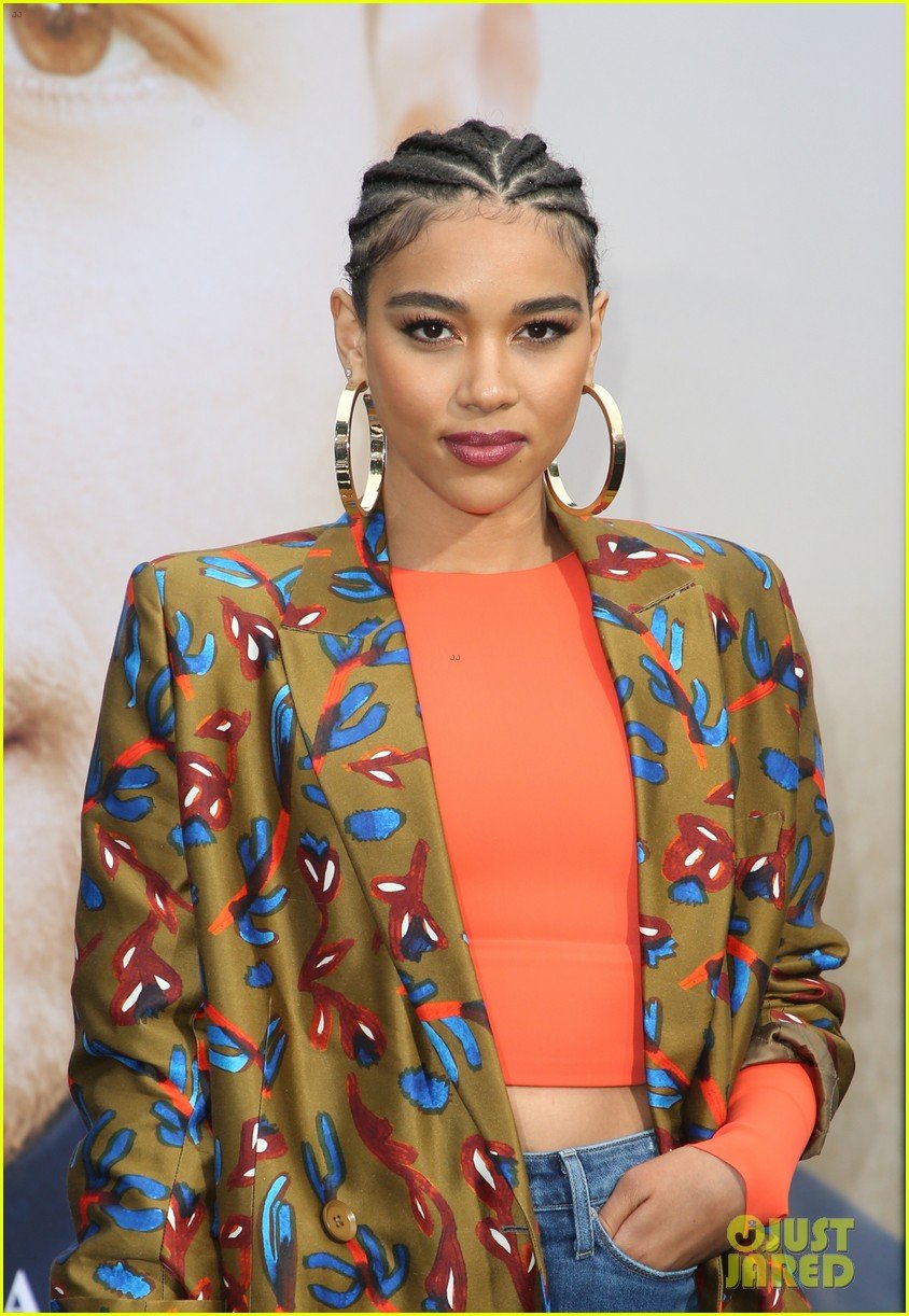 Alexandra Shipp & Chord Overstreet Support Jonas Brothers at 'Chasing ...