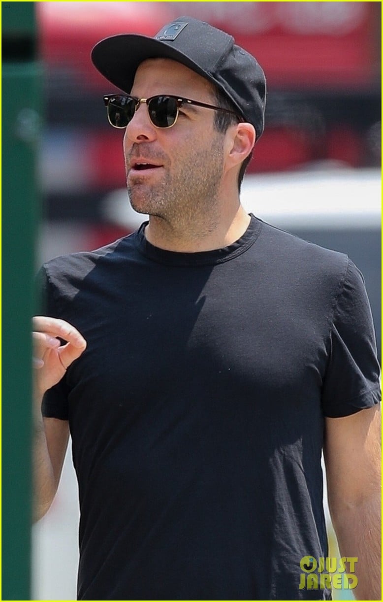 Zachary Quinto Meets Up with a Friend in NYC: Photo 4302177 | Zachary ...