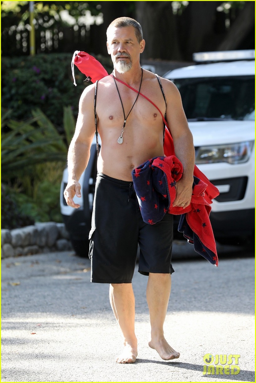 Josh Brolin Goes Shirtless During His Fourth of July Celebrations ...