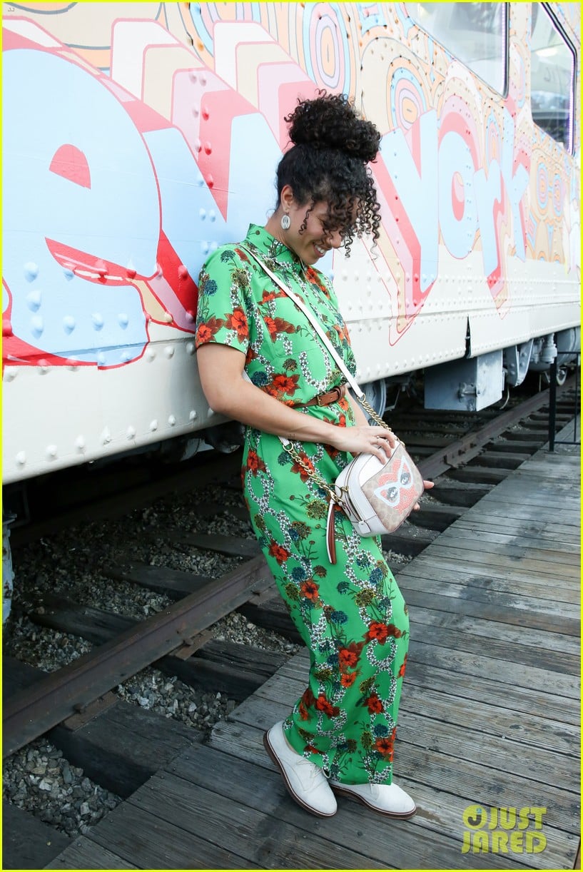 Alexandra Shipp, Kiersey Clemons & Logan Browning Look Lovely at Coach ...