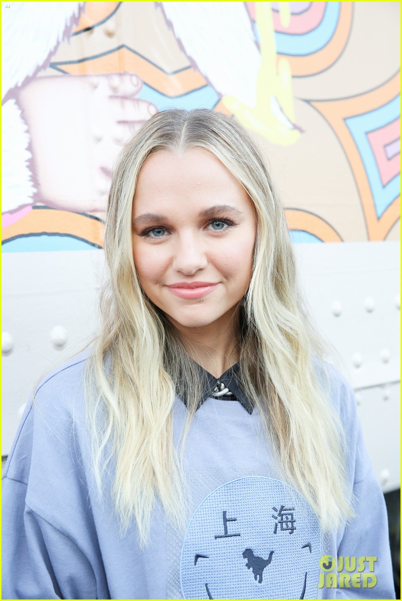 Alexandra Shipp, Kiersey Clemons & Logan Browning Look Lovely at Coach ...