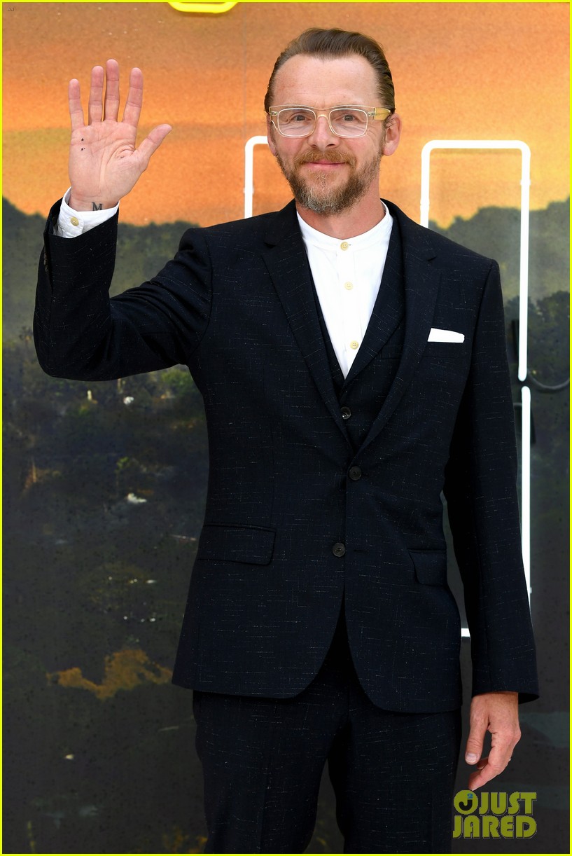 Lena Dunham Joins Director Quentin Tarantino at UK Premiere of 'Once ...