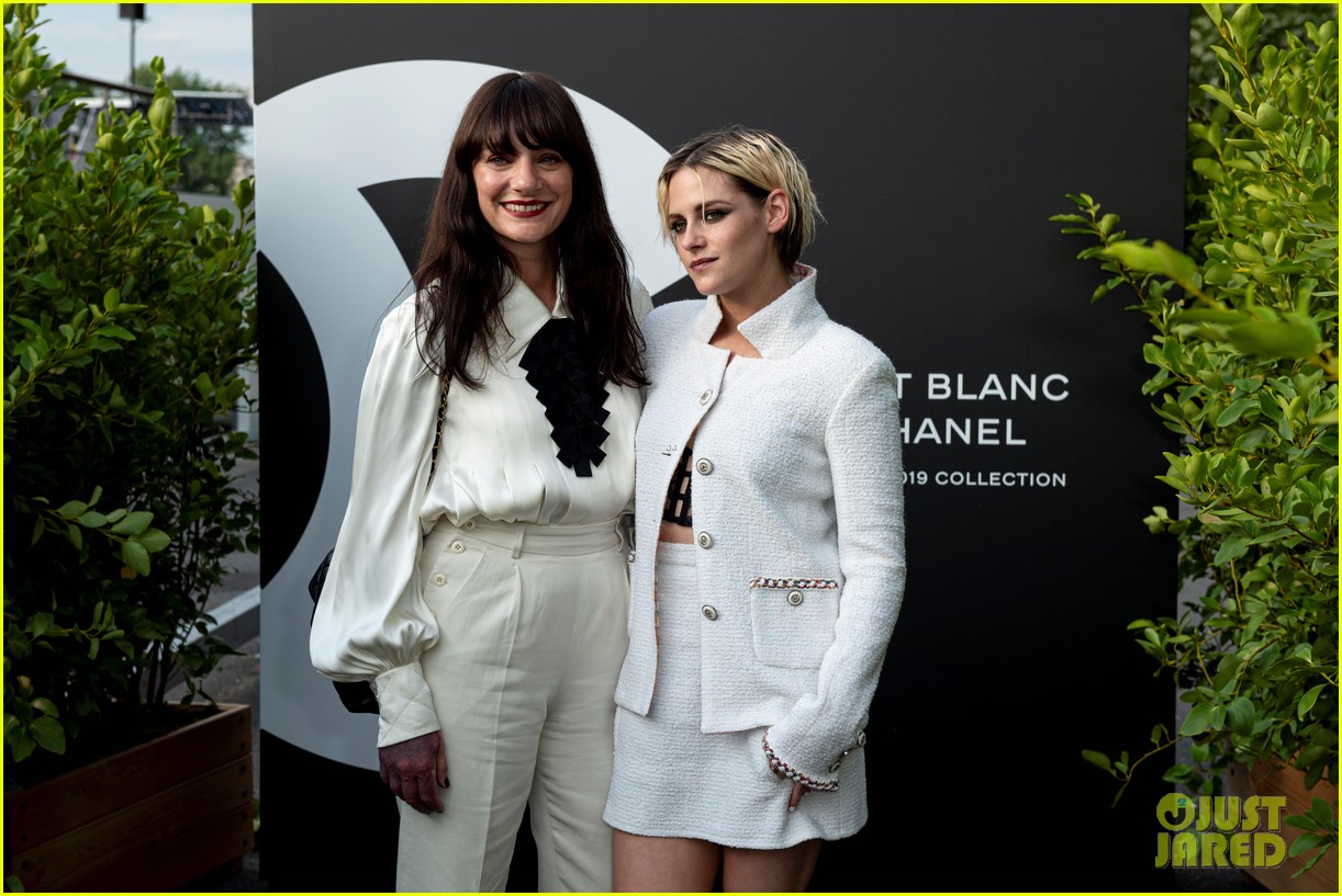 Kristen Stewart & Stella Maxwell Attend Chanel's Makeup Event in Paris ...