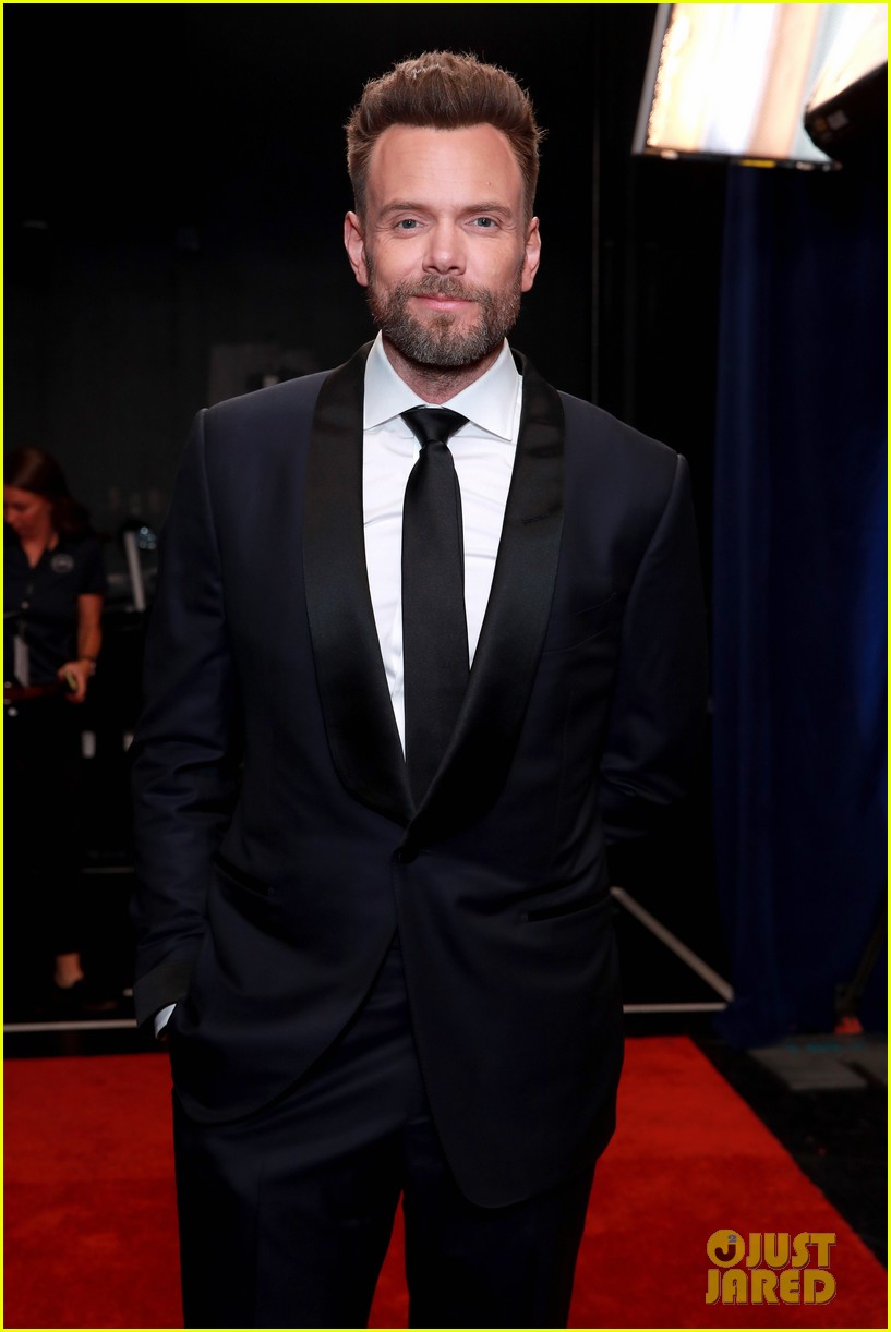 Zachary Levi & Usher Look Sharp at ESPYS 2019!: Photo 4320250 | Joel ...