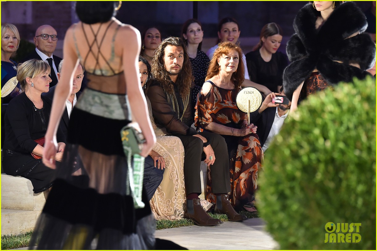 Jason Momoa Joins Wife Lisa Bonet at Fendi Show in Rome!: Photo 4318373 ...