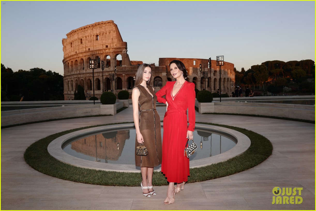 Jason Momoa Joins Wife Lisa Bonet at Fendi Show in Rome!: Photo 4318374 ...