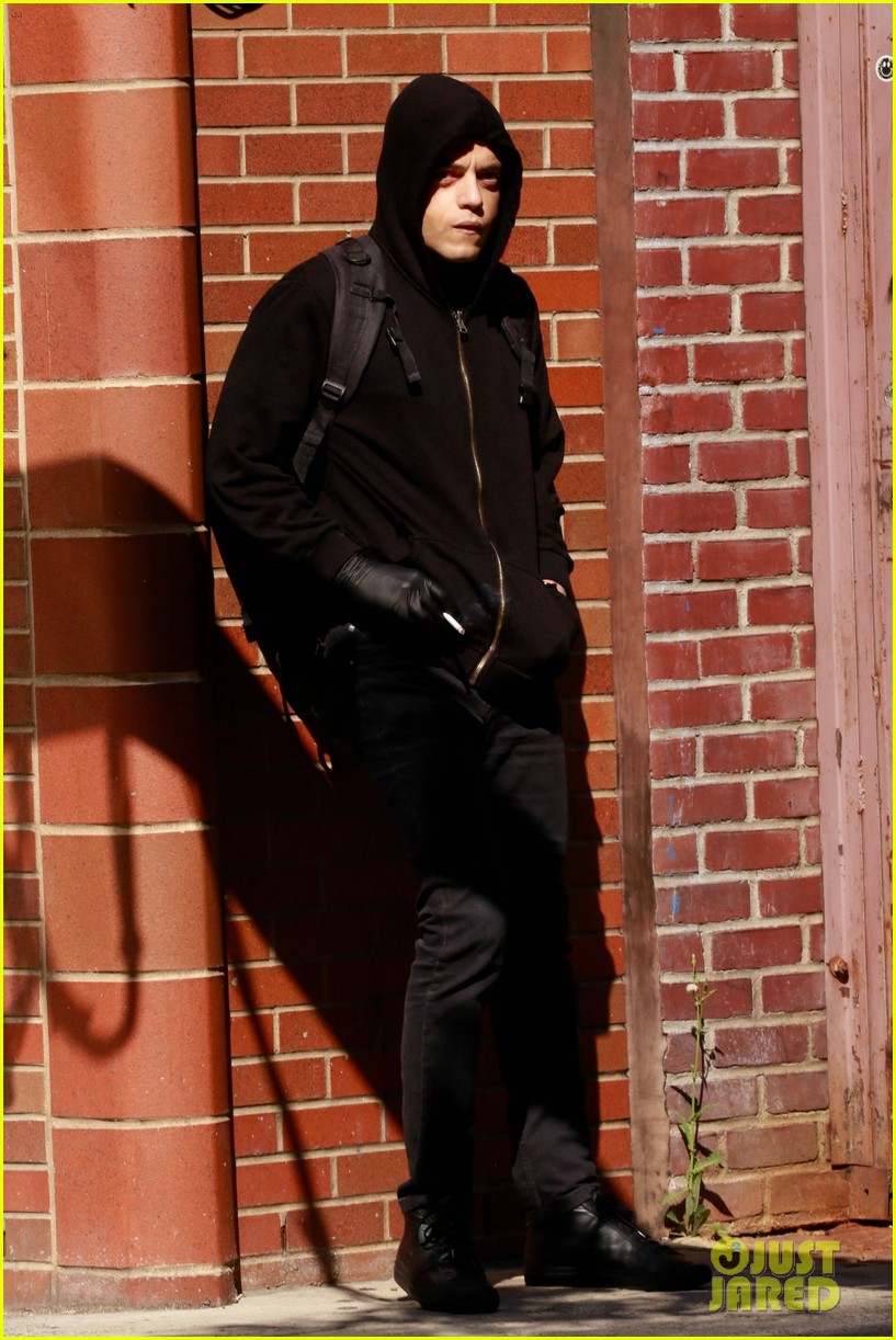 Rami Malek Gets Into Character on the Set of 'Mr. Robot' in New York ...