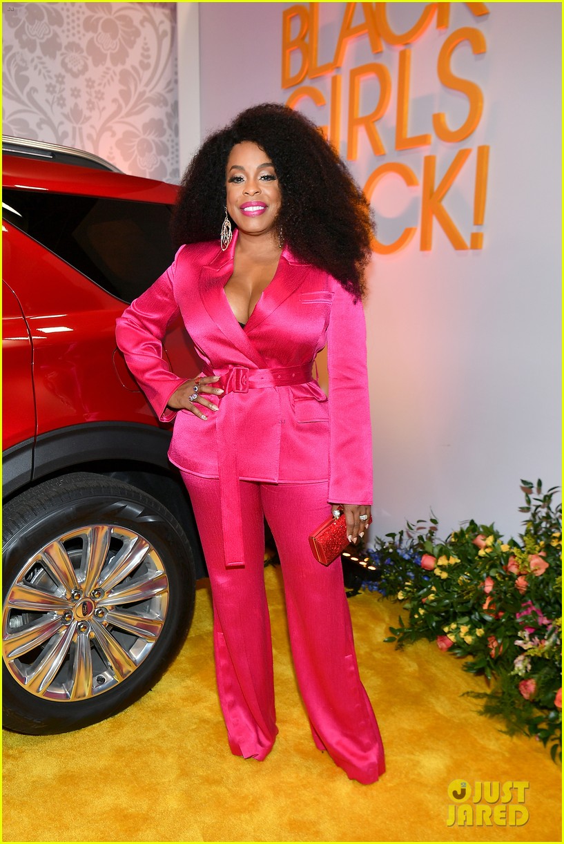 Angela Bassett, Ciara, Erykah Badu & More Celebrate Each Other at Black ...