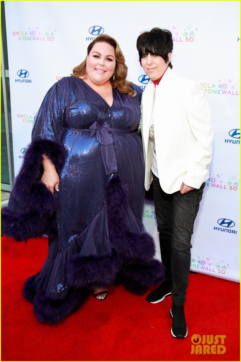 Chrissy Metz & Shoshana Bean Sing with the L.A. Gay Men's Chorus: Photo ...