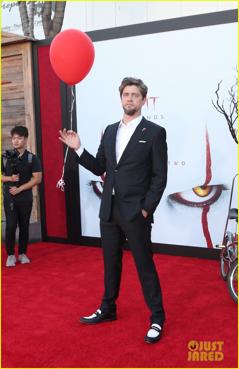 Jessica Chastain, Bill Skarsgard & 'It: Chapter Two' Cast Celebrate ...