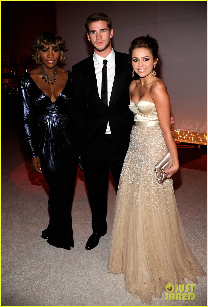 Liam Hemsworth Files for Divorce From Miley Cyrus: Photo 4338022 | Liam ...