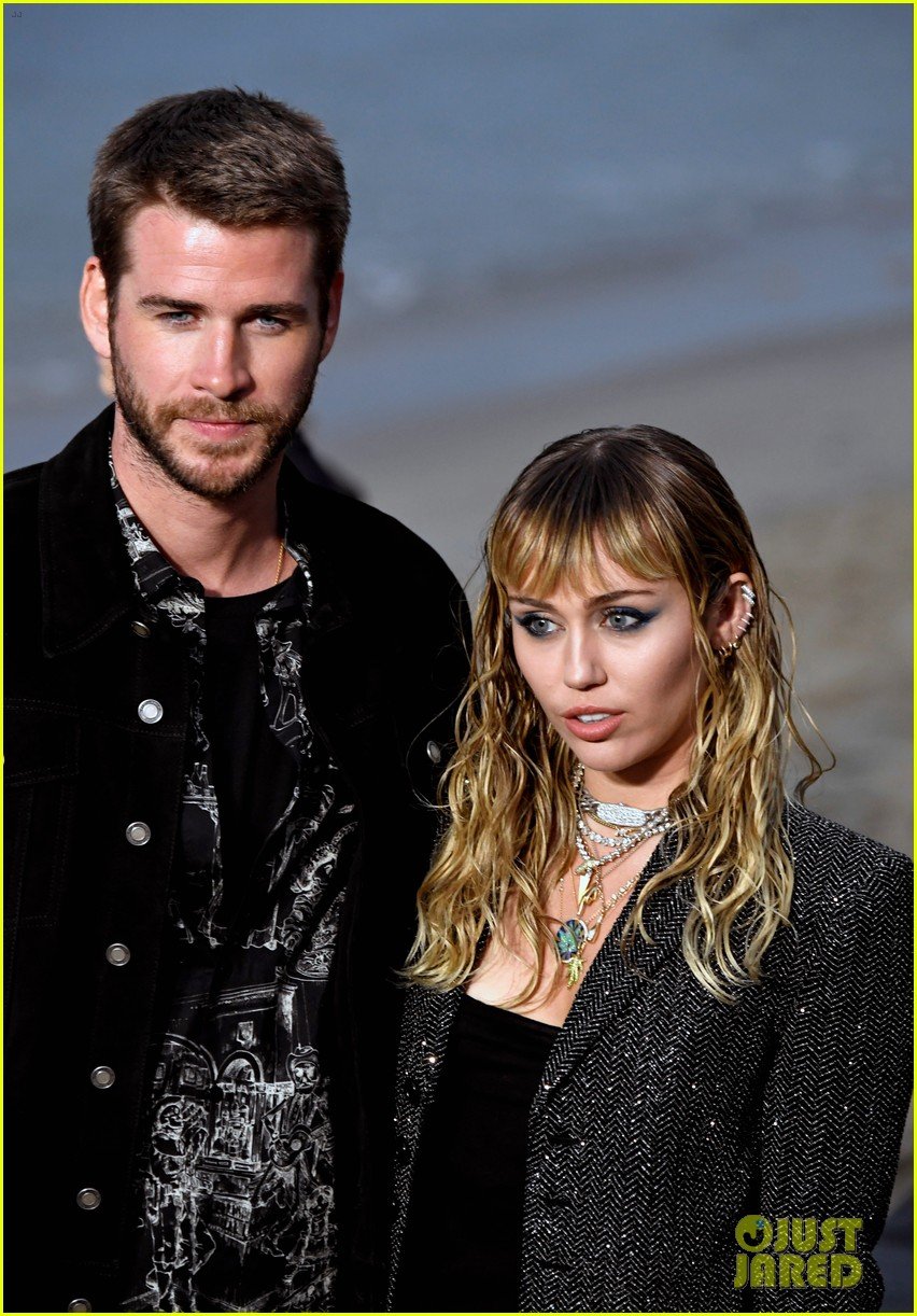 Miley Cyrus & Liam Hemsworth Split 'Isn't Shocking,' According to ...