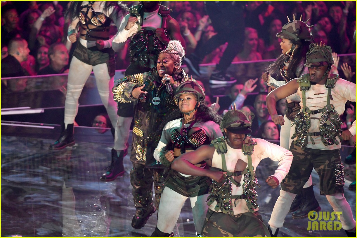 Missy Elliott Performs Epic Video Vanguard Medley at MTV VMAs 2019 ...