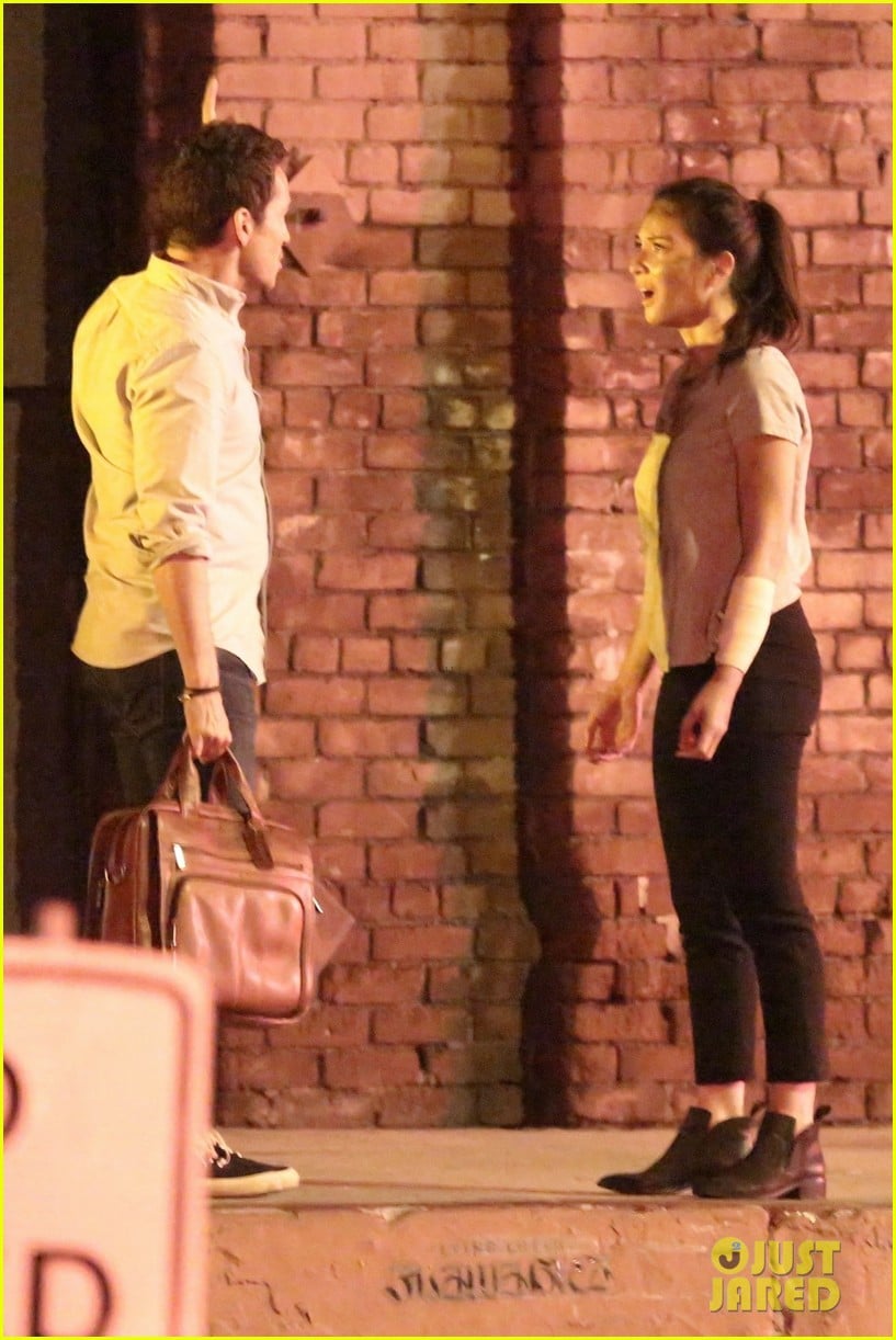 Olivia Munn Films 'Violet' Movie Alongside Simon Quarterman: Photo ...