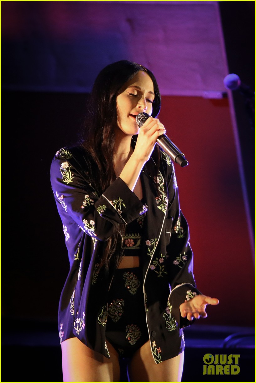 Kacey Musgraves Brings Her 'Oh, What a World' Tour to L.A.: Photo ...