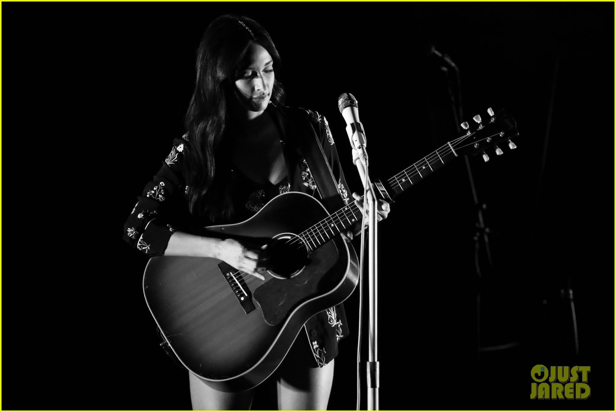 Kacey Musgraves Brings Her 'Oh, What a World' Tour to L.A.: Photo ...