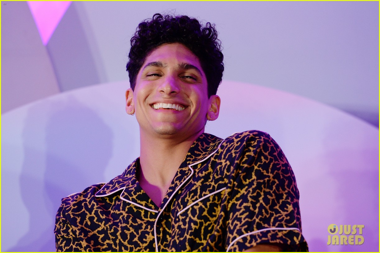 'Pose' Cast Call Out White Cis Actors Who Take on Trans Roles: Photo ...