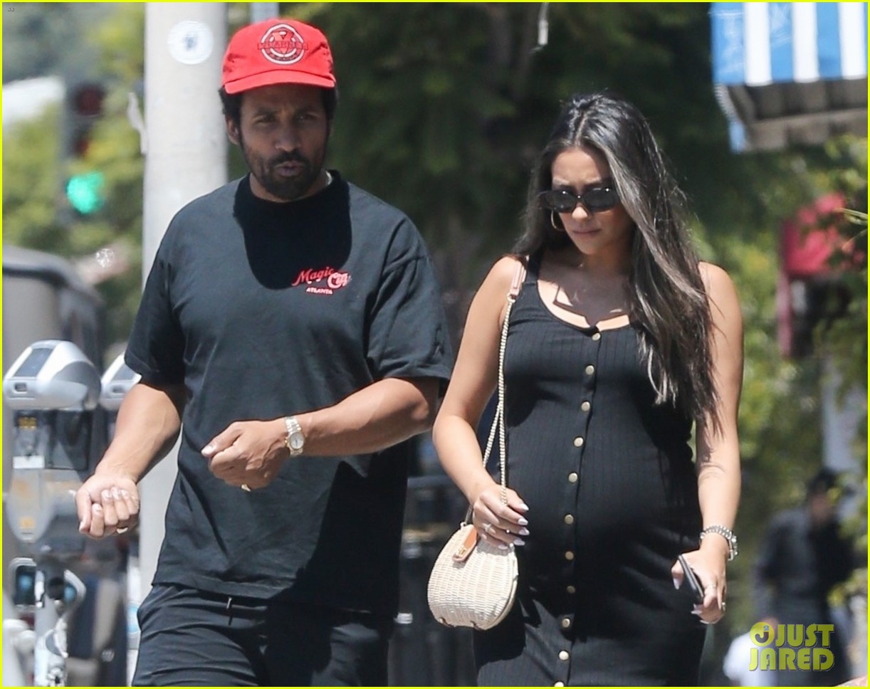 Pregnant Shay Mitchell & Matte Babel Grab Lunch on Weekend Date: Photo ...