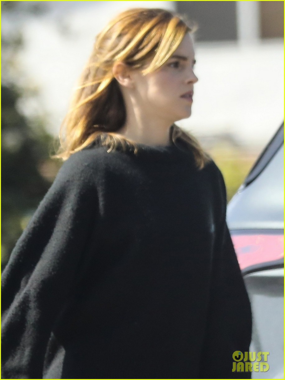 Emma Watson Kicks Off Her Day with Doctor's Appointment: Photo 4335028 ...