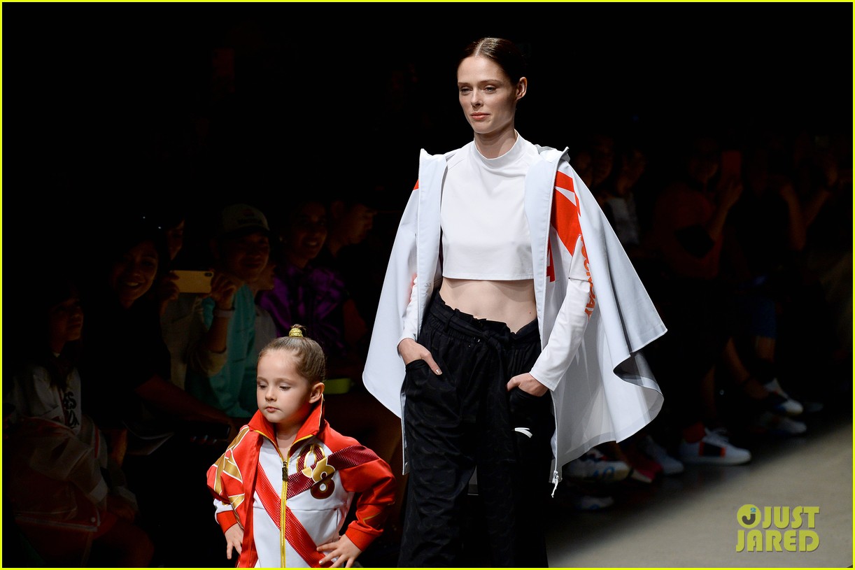 Alessandra Ambrosio & Coco Rocha Bring Their Daughters to China Day ...