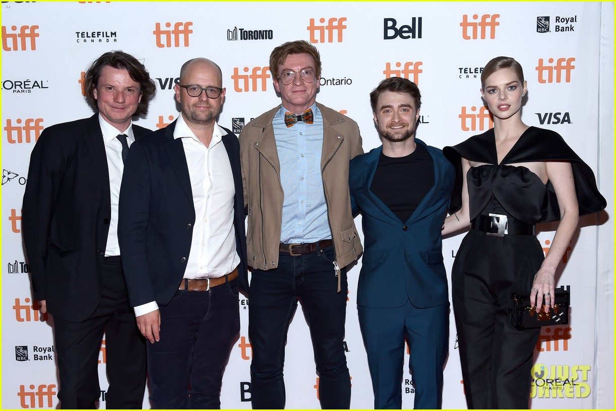 Samara Weaving Joins Daniel Radcliffe at 'Guns Akimbo' Premiere at TIFF ...