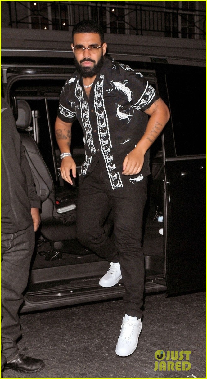 Drake Looks Stylish While Heading to Nobu in London: Photo 4346029 ...