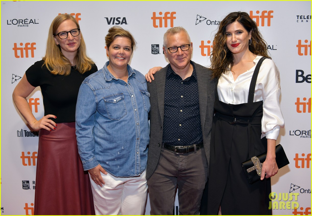 Kathryn Hahn Premieres New HBO Series 'Mrs. Fletcher' at TIFF 2019 ...