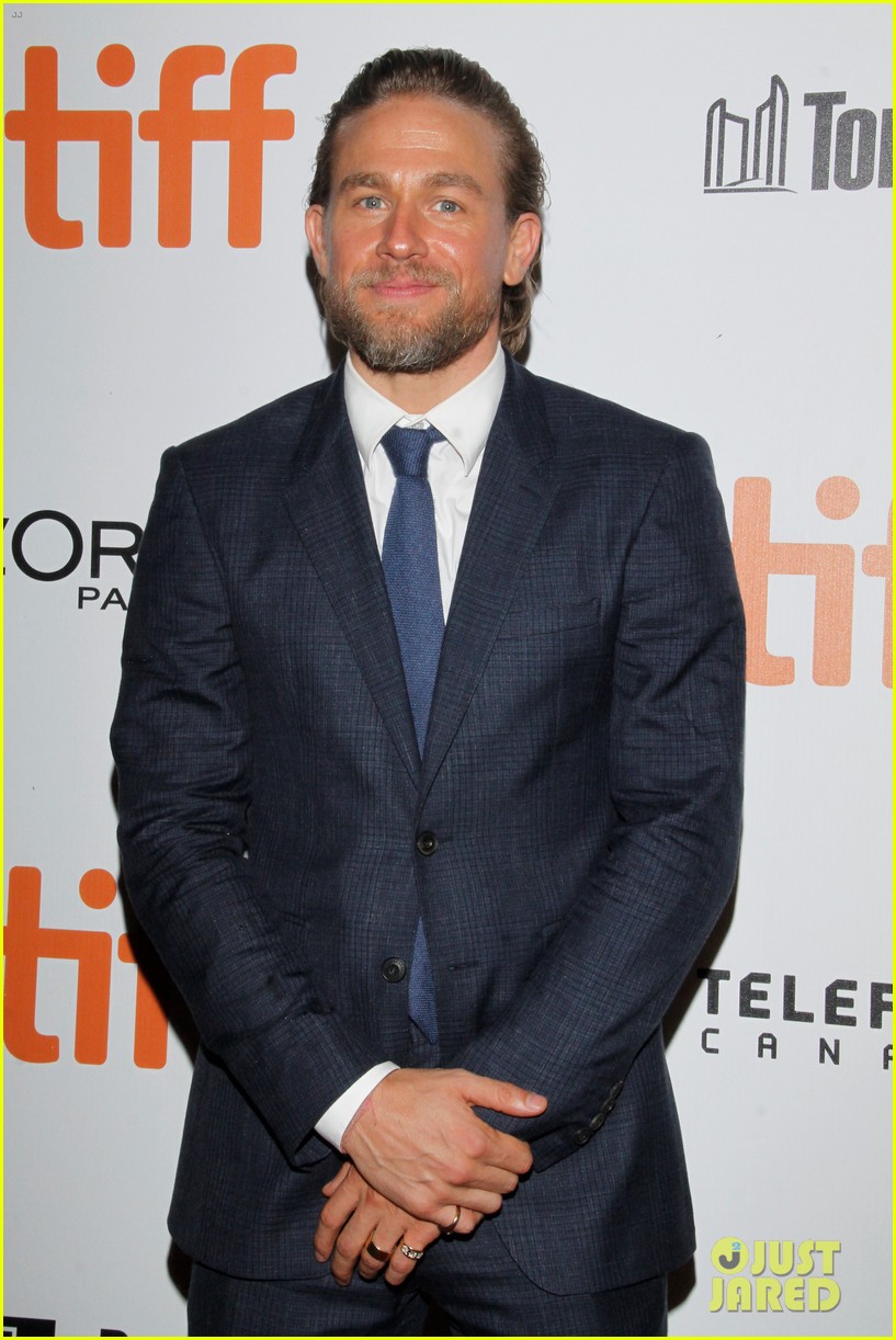 Charlie Hunnam Suits Up for 'True History of the Kelly Gang' Premiere ...