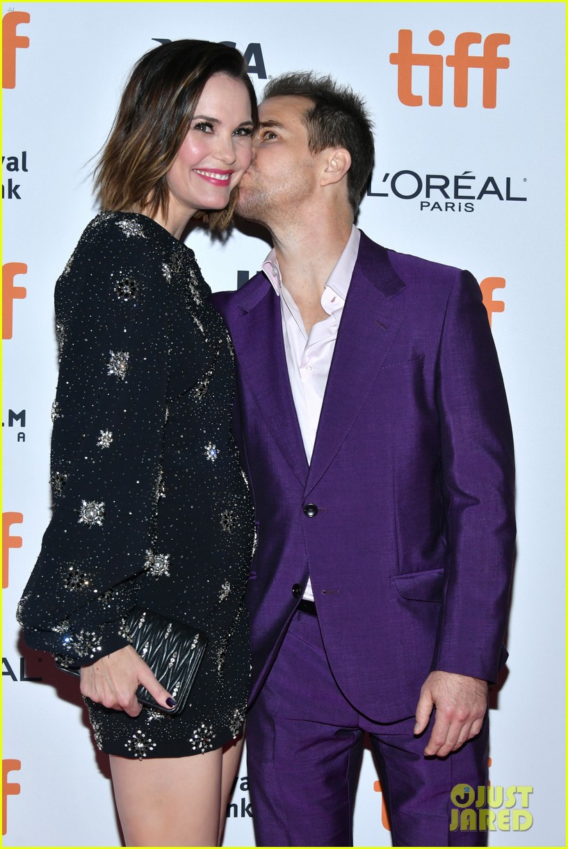 Scarlett Johansson, Sam Rockwell & More Premiere 'Jojo Rabbit' at TIFF ...