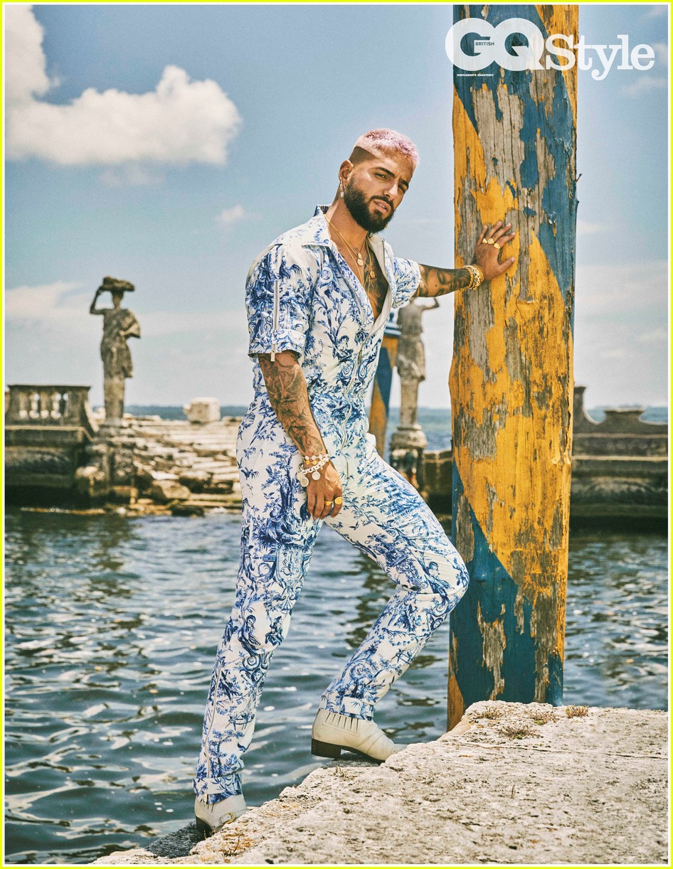 Maluma Opens Up About Feeling Pressured to Sing in English: Photo ...