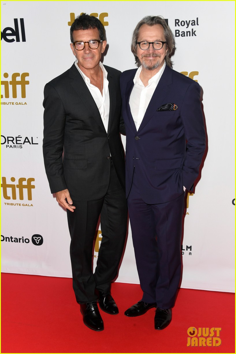 Meryl Streep Premieres 'The Laundromat' During TIFF 2019!: Photo ...
