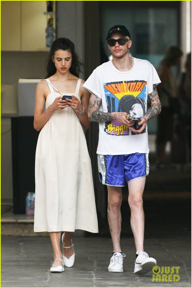 Pete Davidson & Margaret Qualley Hold Hands While Sightseeing in Venice ...