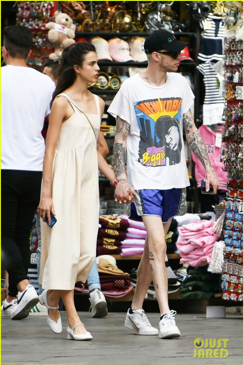 Pete Davidson & Margaret Qualley Hold Hands While Sightseeing in Venice ...