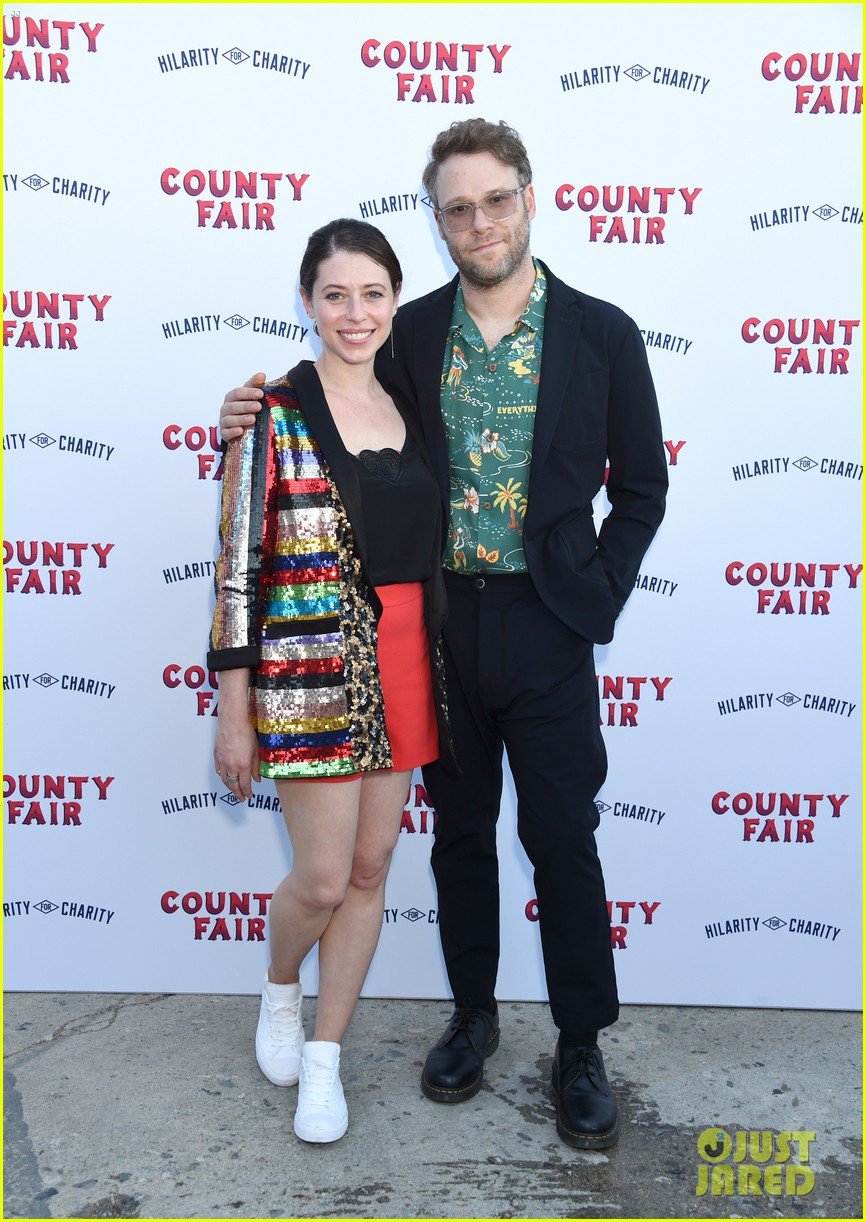 Seth Rogen & Wife Lauren Miller Host Star-Studded Hilarity for Charity ...