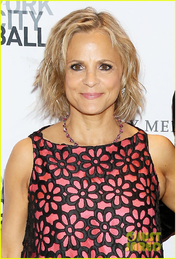 Sarah Jessica Parker Wows in Pink Gown for NYC Ballet Fall Fashion Gala ...