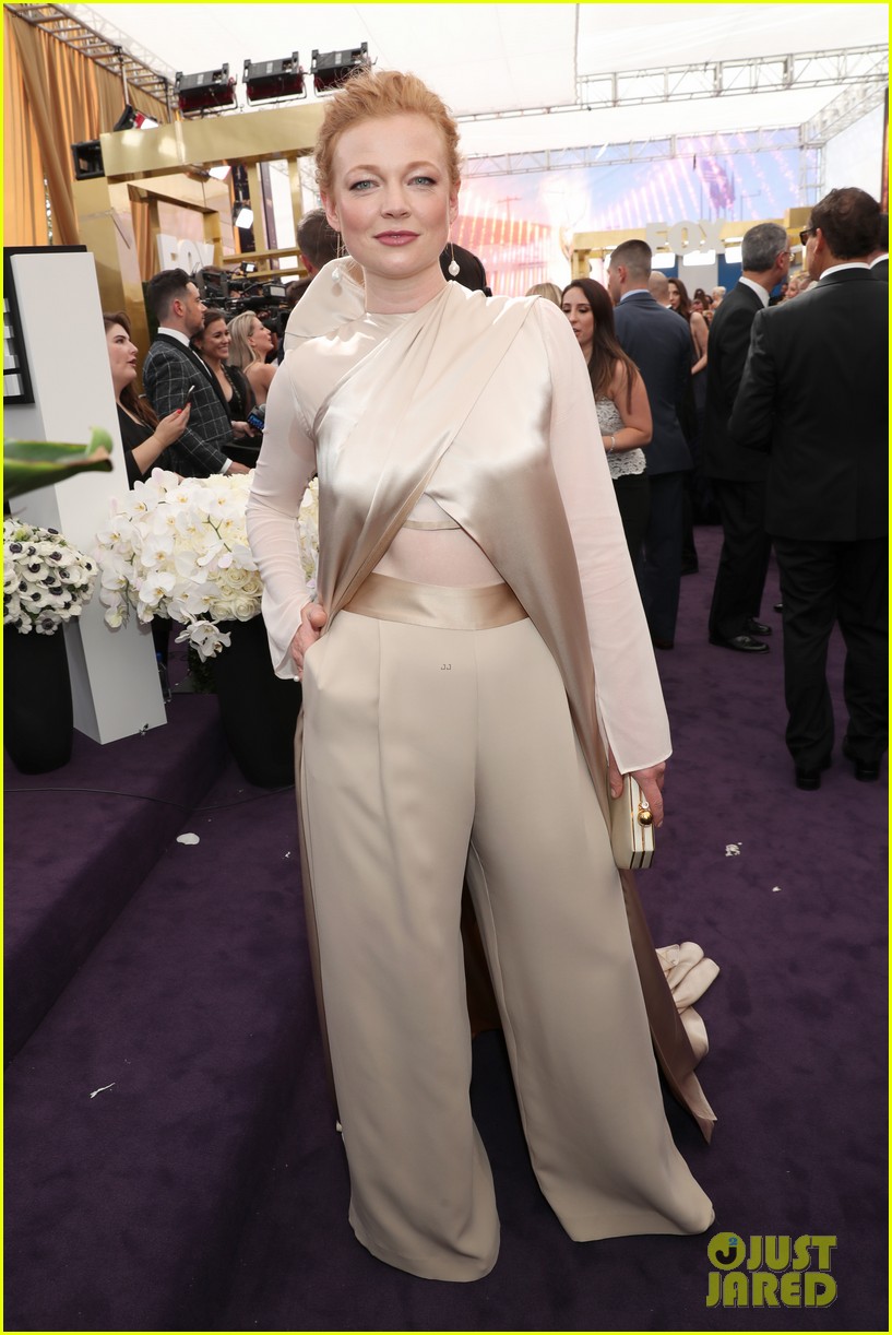 Succession's Sarah Snook & Nicholas Braun Join Cast at Emmy Awards 2019 ...