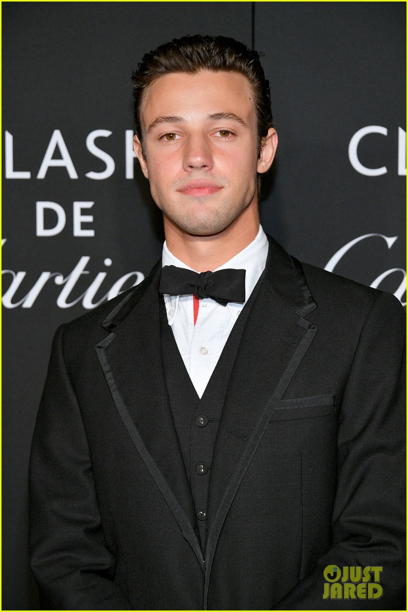 Shailene Woodley, Lily Collins, & Ella Balinska Are Fashion Week Ready ...