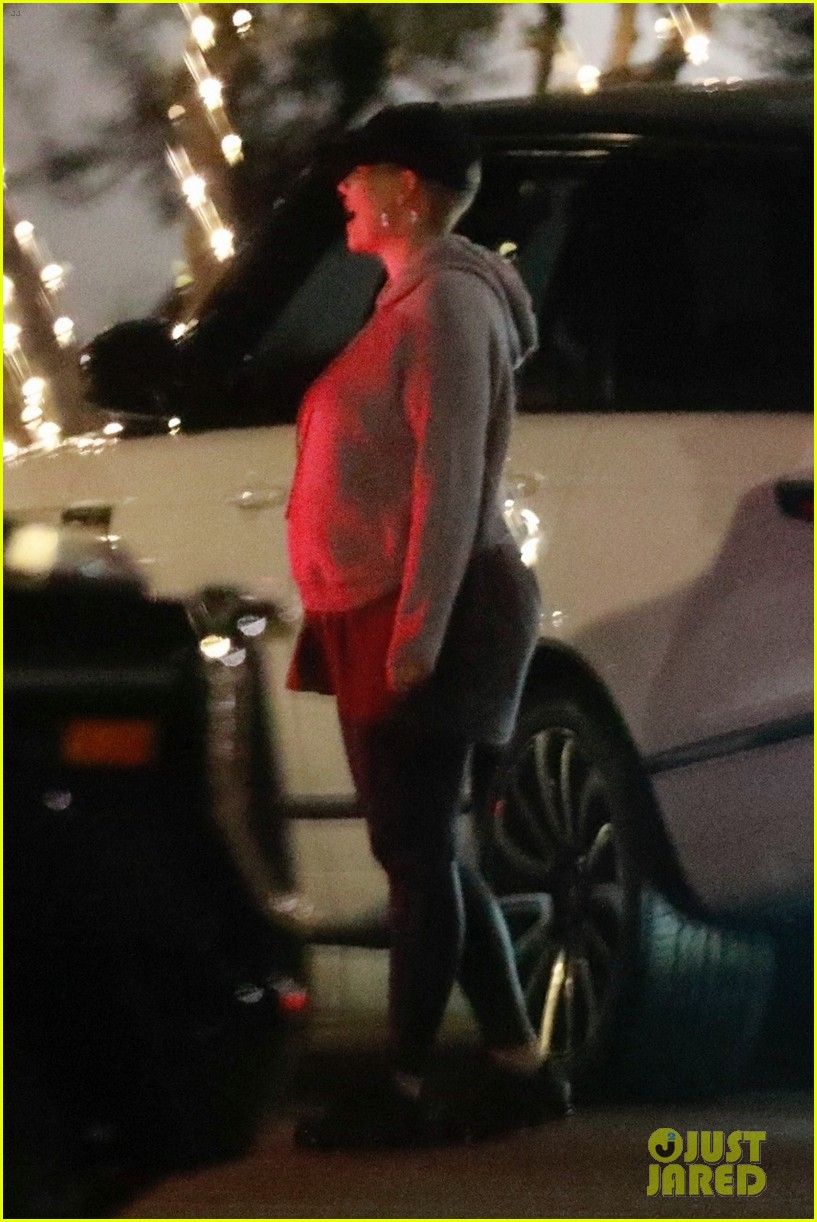 Amber Rose Steps Out for the First Time Since Giving Birth to Son Slash ...