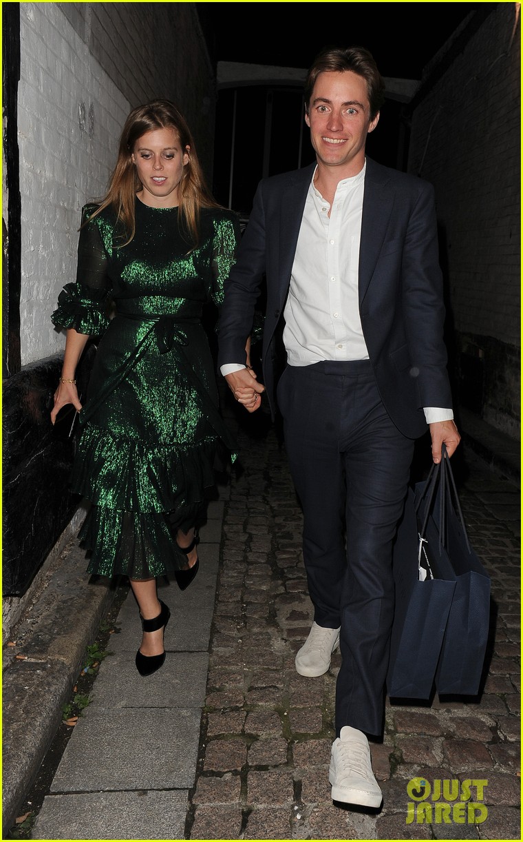 Princess Beatrice & Edoardo Mapelli Mozzi Step Out for the First Time Since Getting Engaged ...