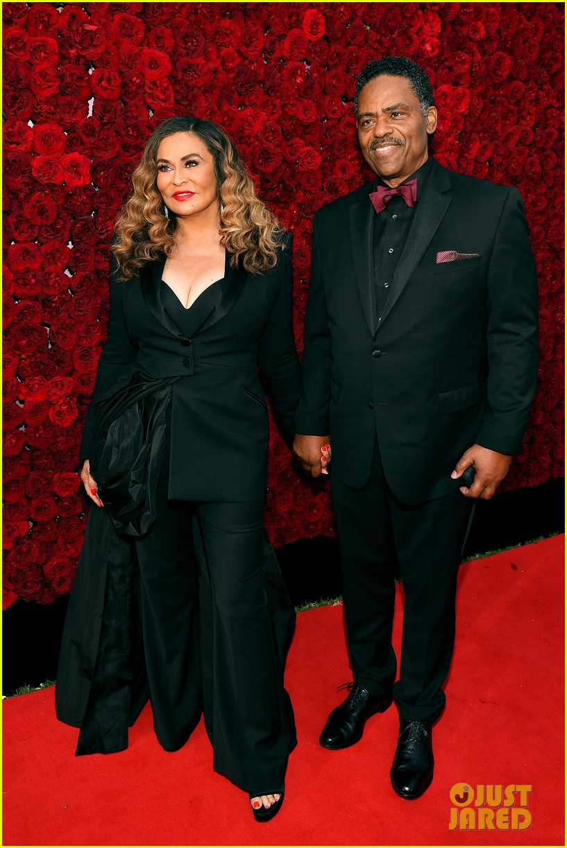 Beyonce & Jay-Z Step Out for Opening of Tyler Perry Studios Grand ...