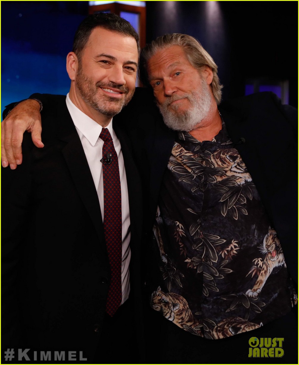 Jeff Bridges Gives 'Jimmy Kimmel' A Preview Of His New Photo Book ...