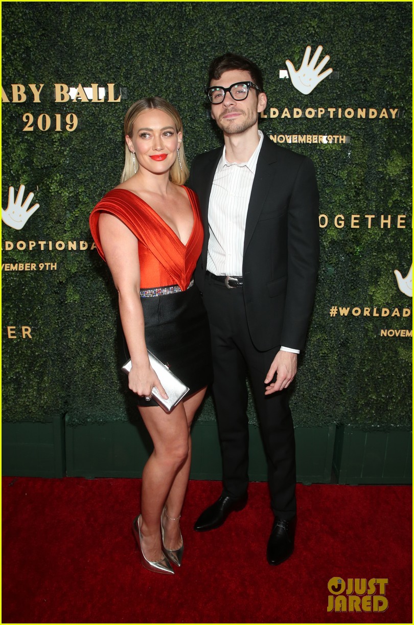 Hilary Duff & Fiance Matthew Koma Couple Up for Baby Ball 2019: Photo ...