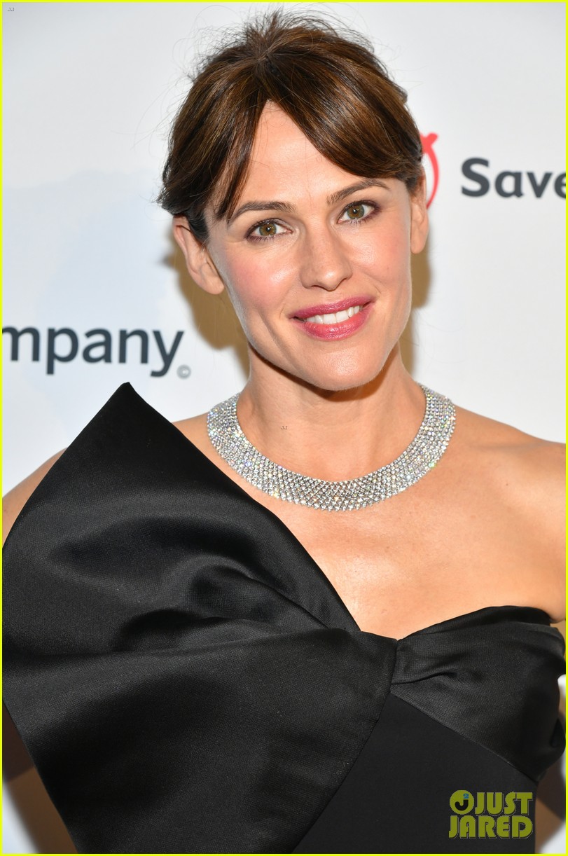 Jennifer Garner Says Halloween With Her Kids Is Getting 'Harder' Now ...