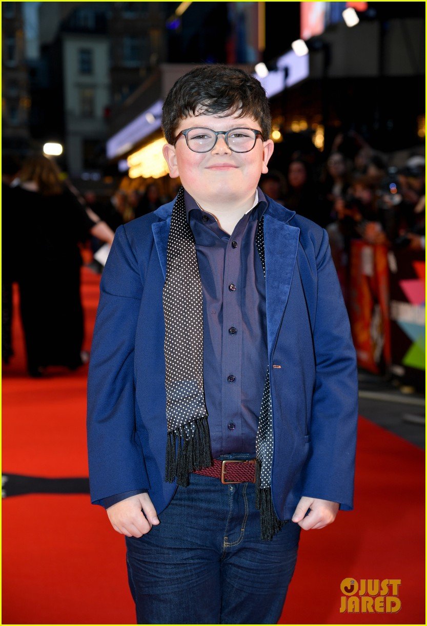 Taika Waititi Joins the Young 'Jojo Rabbit' Stars at London Premiere ...