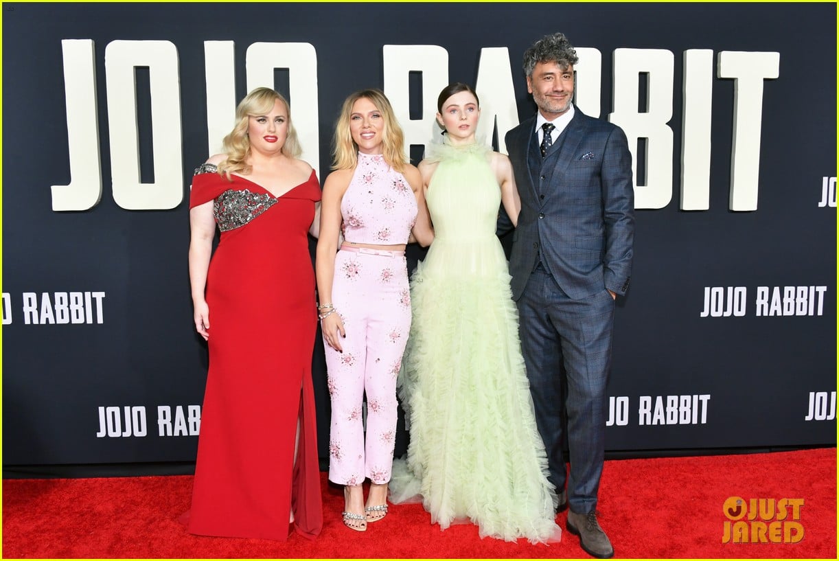 Scarlett Johansson & Taika Waititi Join 'Jojo Rabbit' Cast at L.A ...